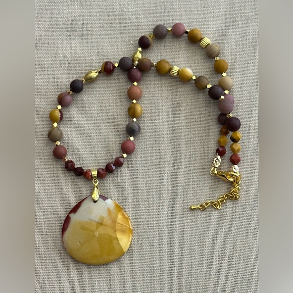 Handmade | Jewelry | Adjustable 2 Inch Mookaite Bead Necklace Nwot ...